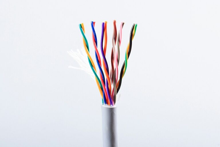 Cable a fils torsades ou fils dolides - % ZMS kV Cable.